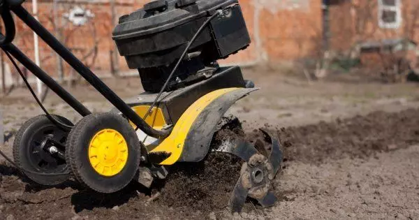 8 wäert e gudde Motorcultivator adoptéieren