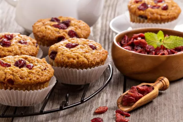 Cupcakes met gedroogde cranberries