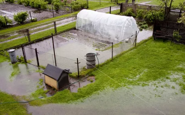 Poplava na Poljskem maj 2010. View Aerial - Green Garden.