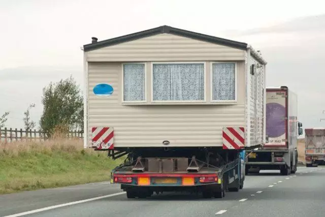 Mobile House Transportation