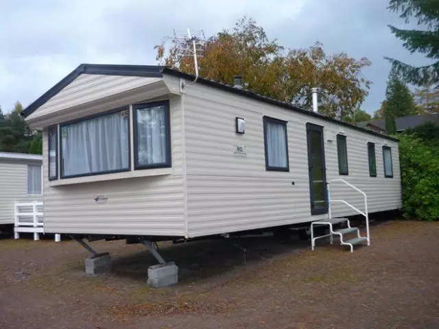 Mobile Home parkkipaikalla