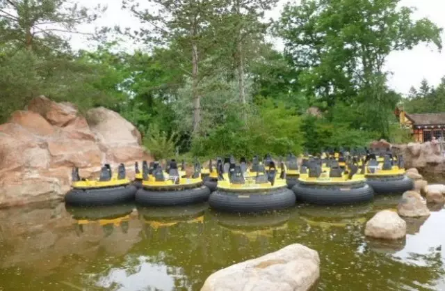 Rubber boats are ready for alloy on the river