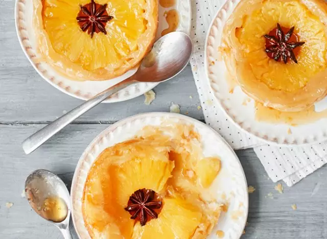 Pineapple tarta tatten me erëza recetë