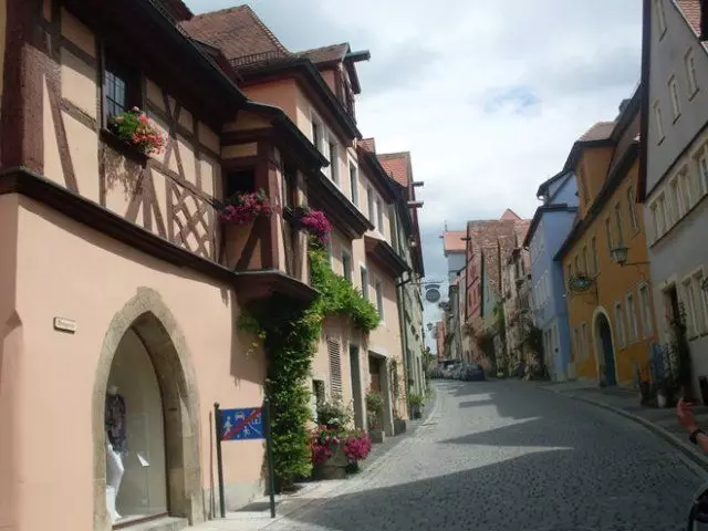 ຖະຫນົນ Rothenburg