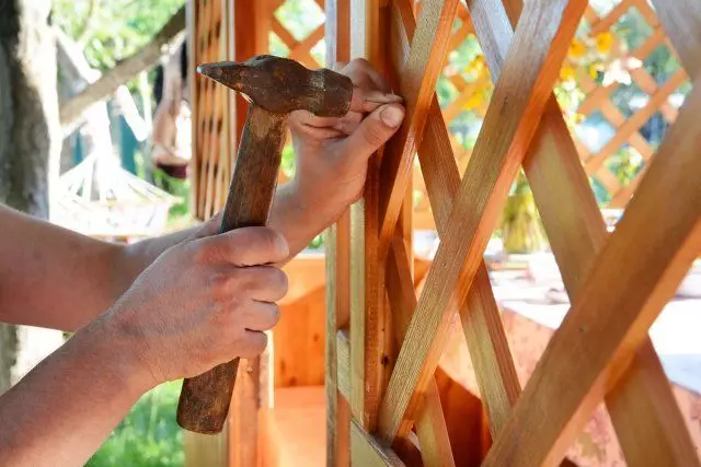 як зрабіць драўляную альтанку сваімі рукамі