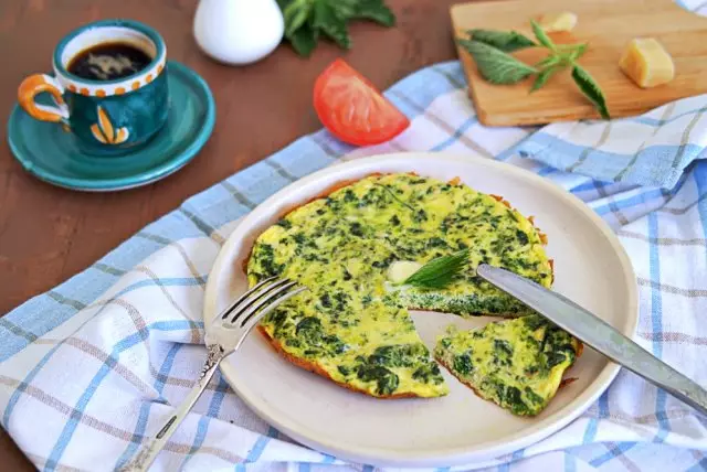 Omelet na nettle.