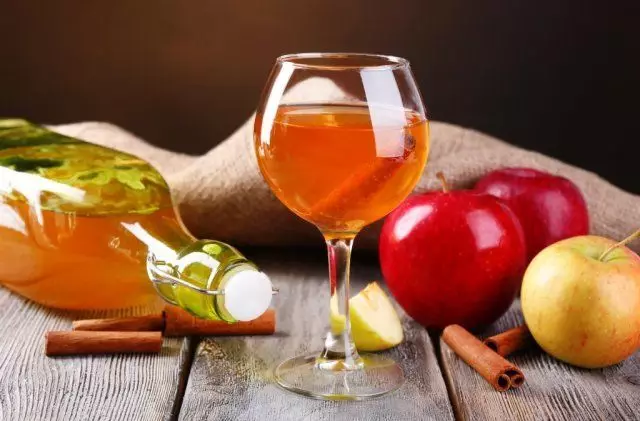 Apple, resep kaelur, tincture, tincture + alkohol,