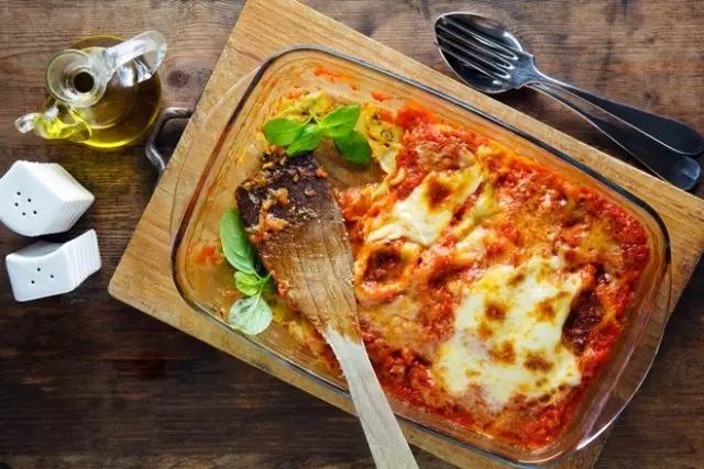 سبزیوں Lasagna.