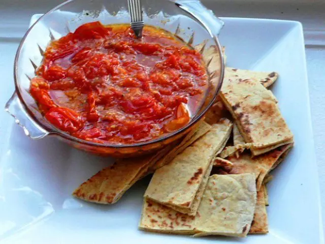 Qué hacer de los tomates si la cosecha ha comenzado a deteriorarse.