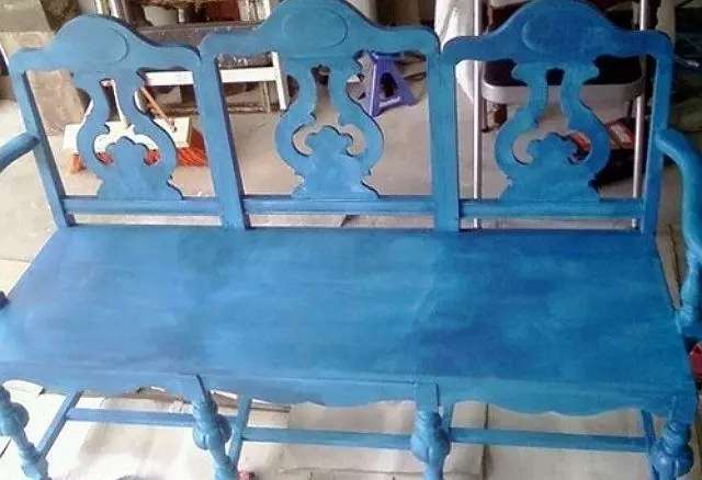 Blue Bench Okhuni Ovela Ezihlalweni Ezindala