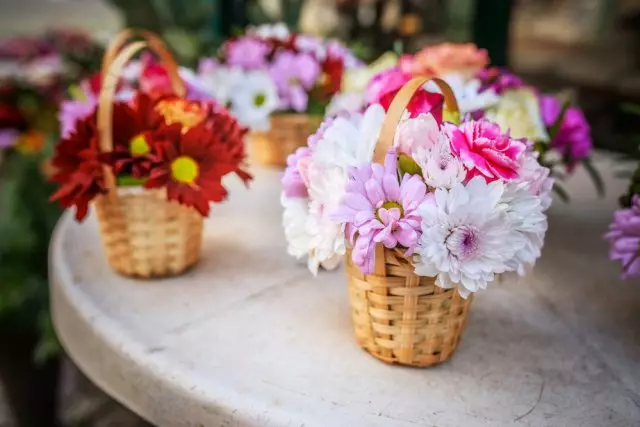 વેચાણ માટે bouquets