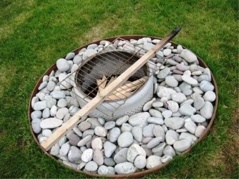 10 innovative ideas, how to make the fire in the country with your own hands 2423_14