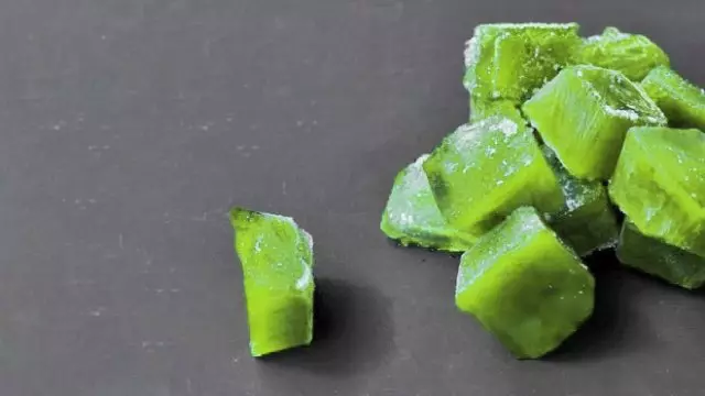 Iiresiphi kunye ne-celery