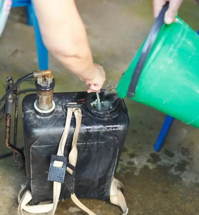 Preparación de la solución de tratamiento de plantas.