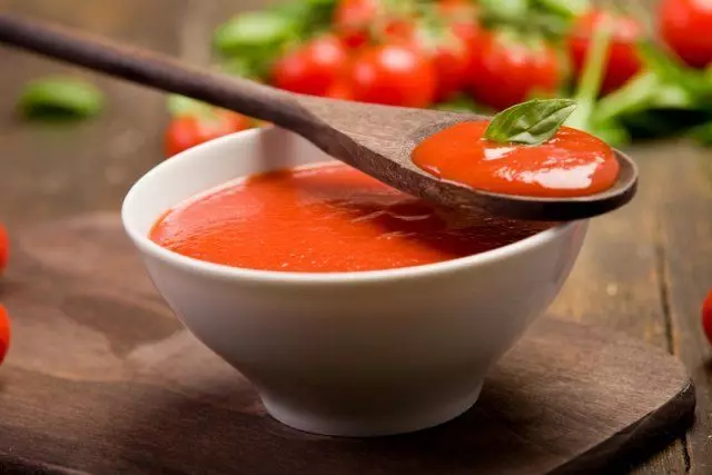 Molho em casa de tomates para o inverno - as melhores receitas 3779_5