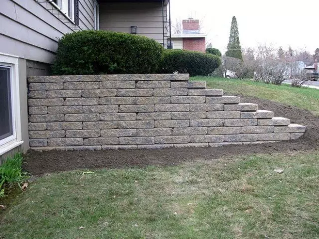 Sandstone Kuchengeta Wall