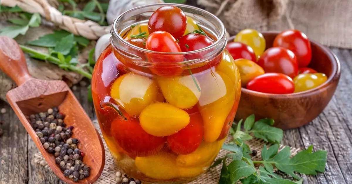 Zachování rajčat: Nejlepší osvědčené recepty z našich čtenářů