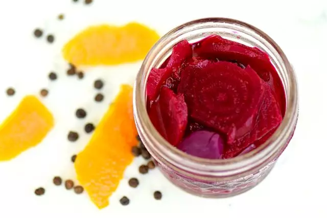 Marinated Beets for the Winter - Recipes with sterilization and bê 5417_13