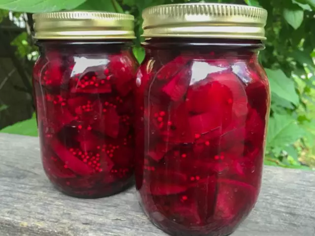 Marinated Beets for the Winter - Recipes with sterilization and bê 5417_7