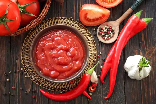 Pasta di pomodoro acuto