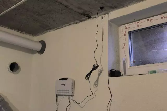 Etostostroy - Instalimi i antenës