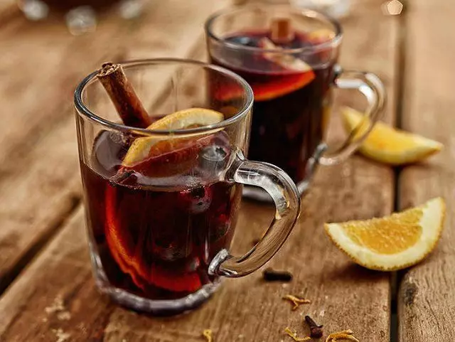 Hur man lagar mulled vin - enkla recept av den berömda drinken 5821_11