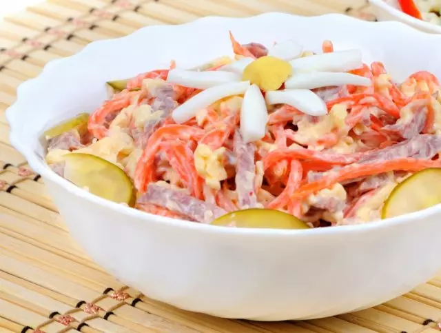 Salad thịt với rau