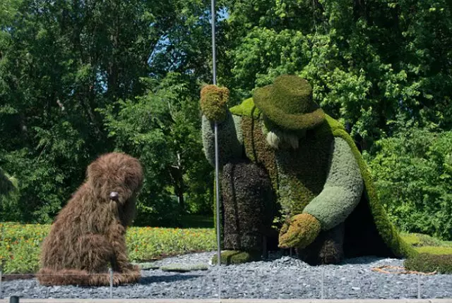 Patung-patung taman pada mosikultur di peringkat antarabangsa 8241_13