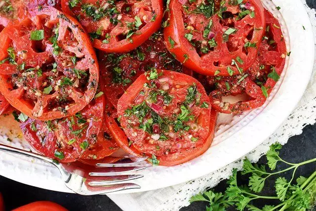 Tomates rápidos leves: 7 receitas originais Snacks favoritos 8386_3